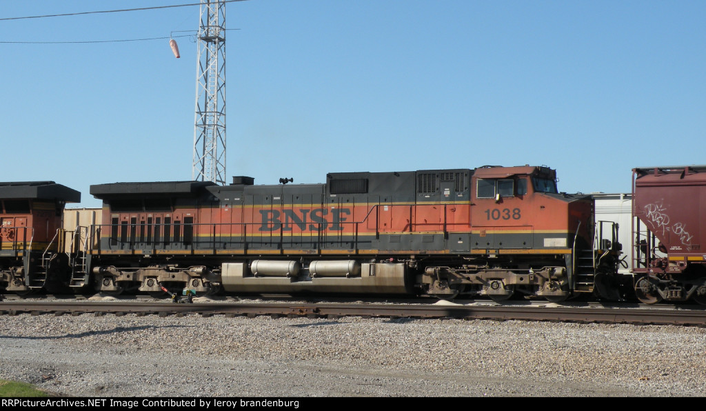 BNSF 1038 at murray yard